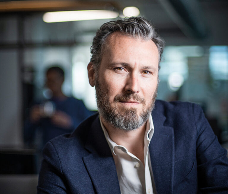 "Aider les professionnels à optimiser leur prospection", Aurélien ...